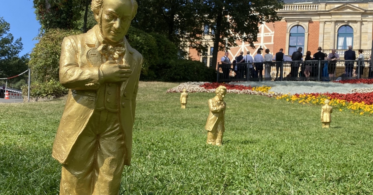 RICHARD WAGNER - THE BOW | Ottmar Hörl